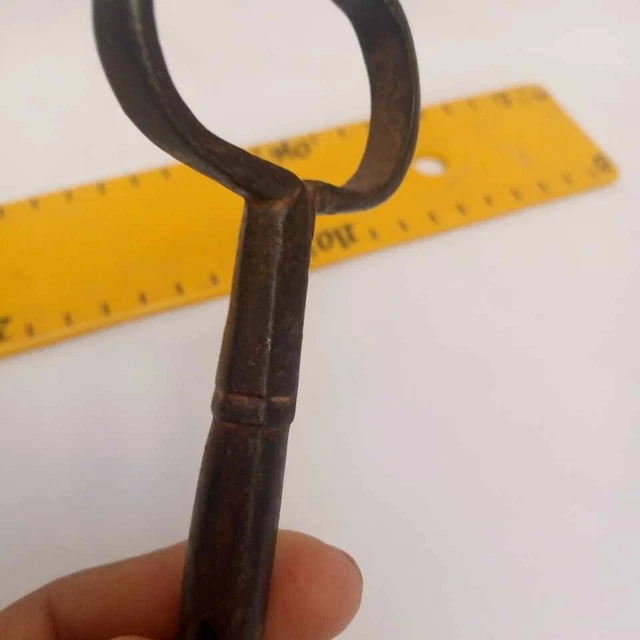 ANTIQUE 1800’S WROUGHT Iron HAND FORGED Skeleton Key Rare " s " "o ...