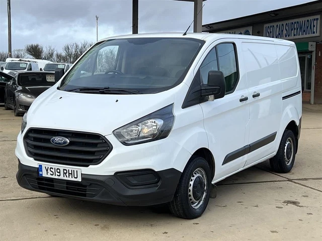 2019 FORD TRANSIT Custom 2.0 300 EcoBlue Panel Van 5dr Diesel Manual L1 ...