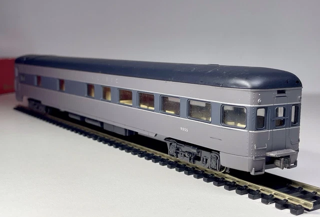 RIVAROSSI 2643 HO Scale American Railroad Tail Car Coach Union Pacific ...