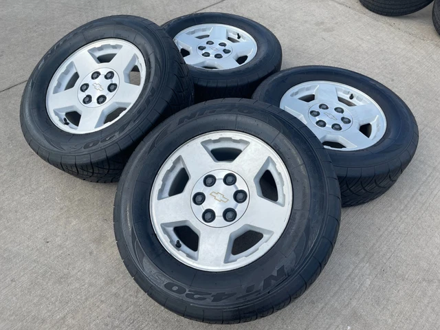 17& CHEVY SILVERADO Tahoe OEM wheels rims PPV 2003 2004 2005 2006 2007 ...
