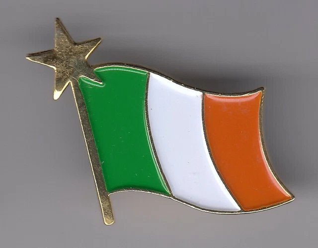 RARE PINS PIN'S .. Tourisme Pays Country Drapeau Flag Irlande Ireland ...