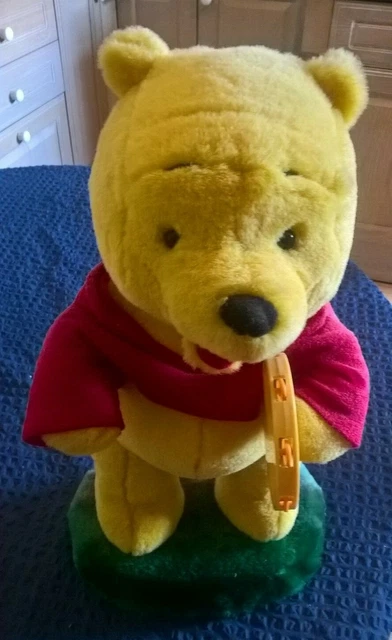 WINNIE POOH TALKING Singing Dancing Tambourine 17” Figure Vintage 1990 ...