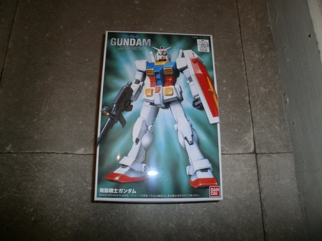 MODEL KIT GUNDAM: RX-78-2 GUNDAM - 1/144 SCALE - Bandai FIRST GRADE FG-01 EUR 11,00 - PicClick FR