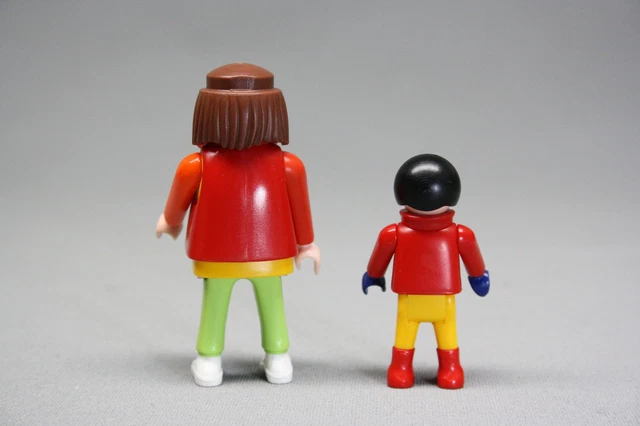 PLAYMOBIL 2 FIGURINES VINTAGE AVEC TRAITS ASIATIQUES Marqués tous 2 ...