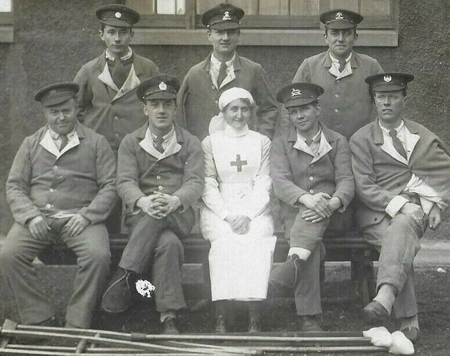 ERSTER WELTKRIEG FOTO Postkarte verwundete Soldaten Rotes Kreuz ... ERSTER WELTKRIEG FOTO Postkarte verwundete Soldaten Rotes Kreuz ...