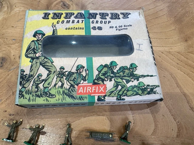 AIRFIX SOLDIERS FIRST edition INFANTRY COMBAT GROUP IN ORIGINAL BOX 00 ...