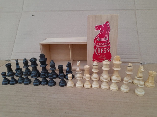 VINTAGE HOUSE MARTIN Staunton Boxwood Chess Set King 7cm £11.99 ...