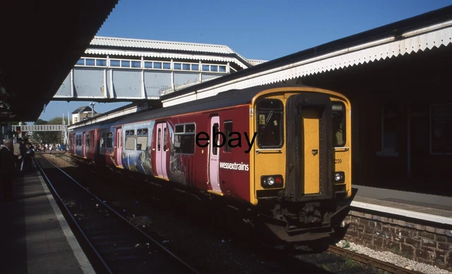35MM RAILWAY SLIDE- DMU Class 150. 150239 @ Exeter £2.99 - PicClick UK