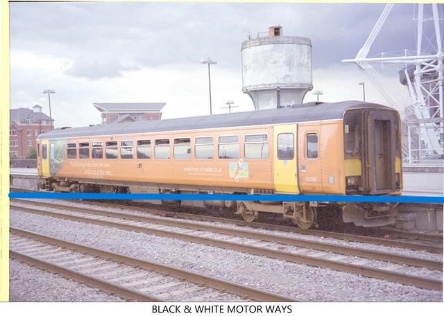 TRAIN NEGATIVE Clas 152 152323 In Heart Of Wales Livery £0.99 - PicClick UK