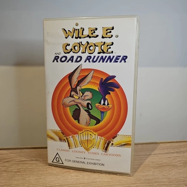 VINTAGE ROAD RUNNER VHS Wile E Coyote VHS 1992 Looney Tunes TESTED $18. ...