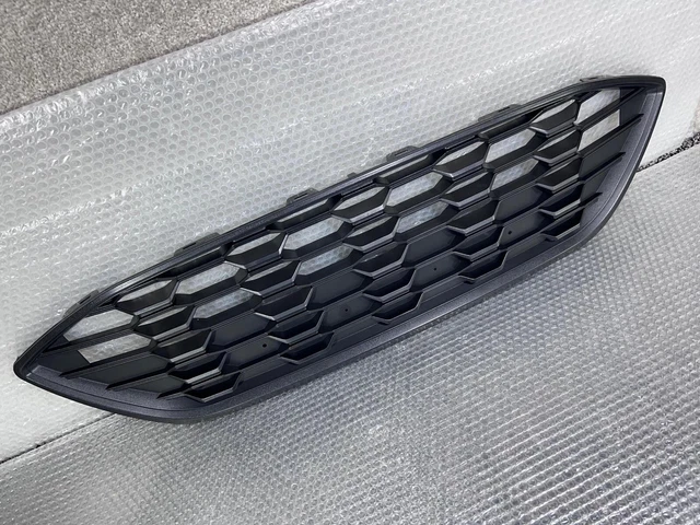 2018 - 2022 FORD FOCUS ST LINE MK4 - GREY FRONT BUMPER MAIN GRILL pn ...