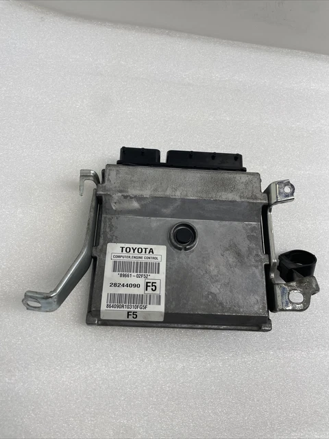 2009-2010 TOYOTA COROLLA Engine Control Unit ECU Module OEM 89661-02F52 ...