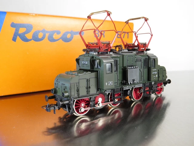 LOCOMOTIVA ELETTRICA ROCO 04196A DR BR E 71 33 H0 con scatola originale ...
