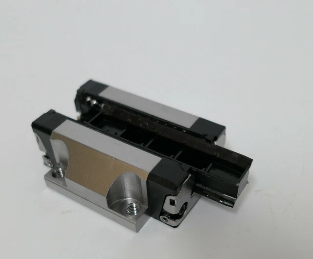 BOSCH REXROTH R165121420 trolley for 20 mm rails linear guide trolley £ ...