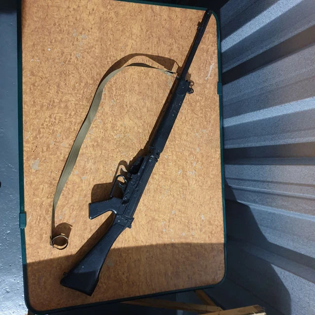 VINTAGE AIRFIX FN SLR RIFLE toy gun from the 70s £199.00 - PicClick UK