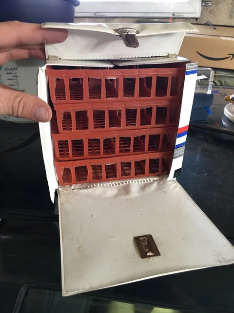 BOITE RANGEMENT VOITURE MINIATURE VINTAGE VALISE CASE Koffer Mallette ...