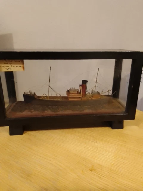 CASED MODEL OF Steam Trawler Margerat Rose In Wood and Glass Display ...
