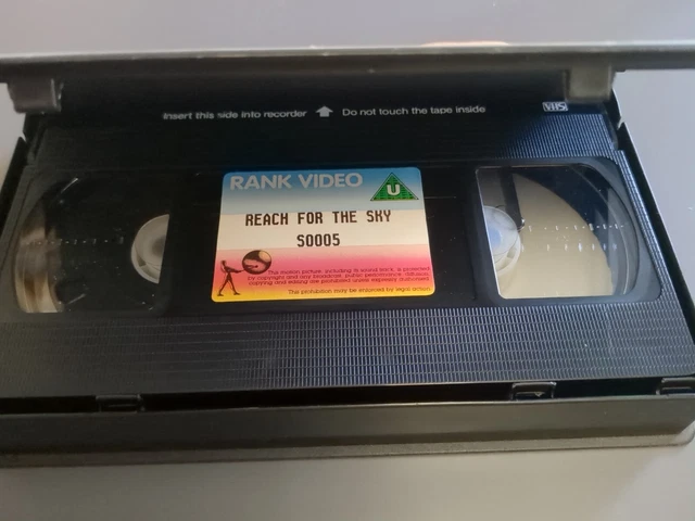 REACH FOR THE Sky ~ Rank VHS ~ Kenneth More, Muriel Pavlow £5.40 ...