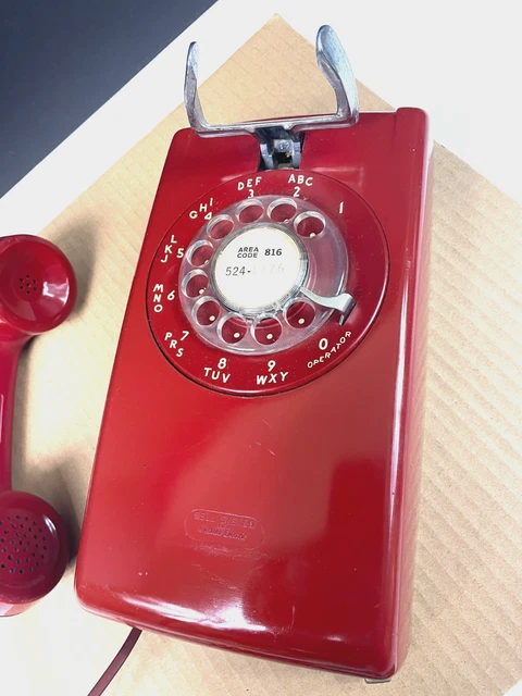 VINTAGE RED WALL Rotary Telephone ~ Bell Systems Western Electric 1977 ...