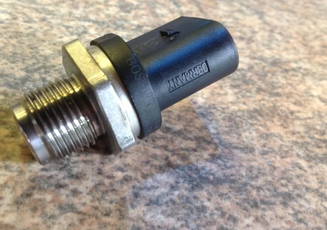 BMW FUEL PRESSURE Sensor BOSCH 0281006447 / 0281002948 £36.00 - PicClick UK
