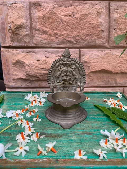 VERY OLD BRASS Goddess Laxmi OIL Lamps Diya Deepak Hindu Puja Diwali ...