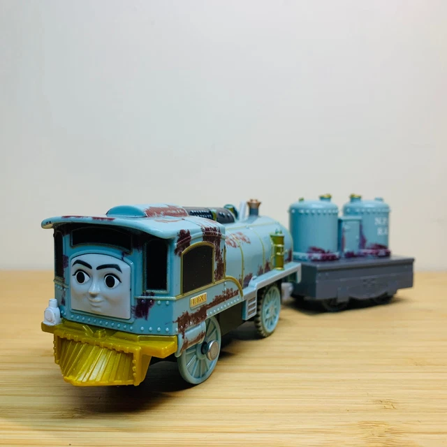 LEXI - THOMAS the Tank Engine & Friends Trackmaster Motorised Railway ...
