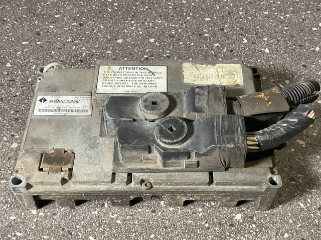 MOTEUR DIESEL INTERNATIONAL Navistar DT466E ECM ECU ICM module ...