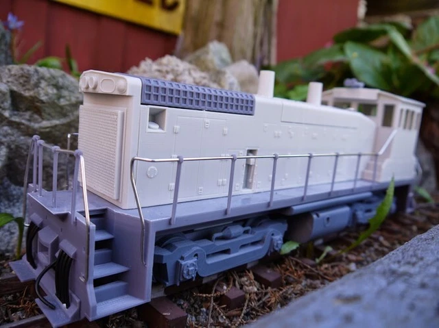 EMD SW1500 1:32 Gauge 1 Locomotive 3d Printed Model train (OpenRailway ...