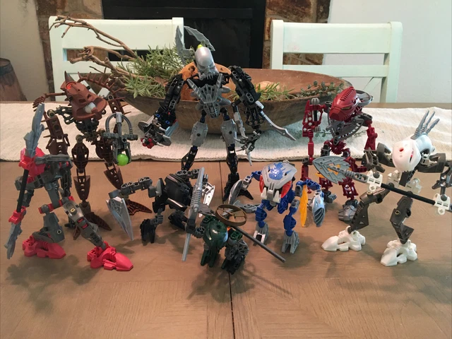 LEGO BIONICLE BIONICLES Lot Piraka 8904 Hydraxon 8923 EUR 143,38 ...