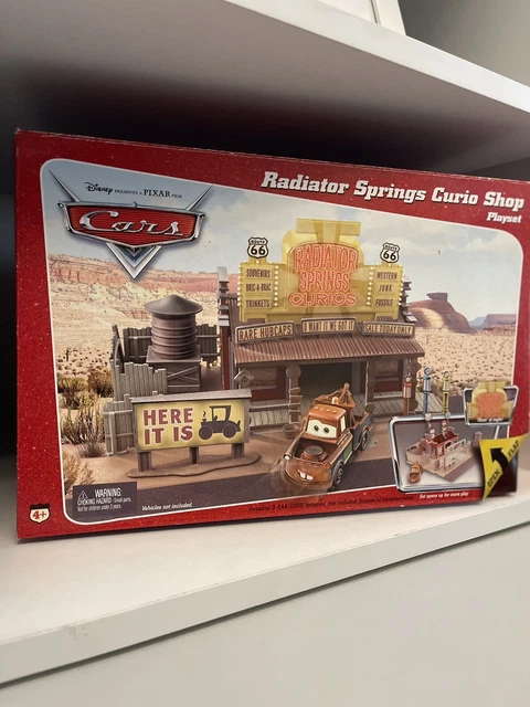 DISNEY PIXAR CARS Radiator Springs Curio Shop Playset Original 2005 ...