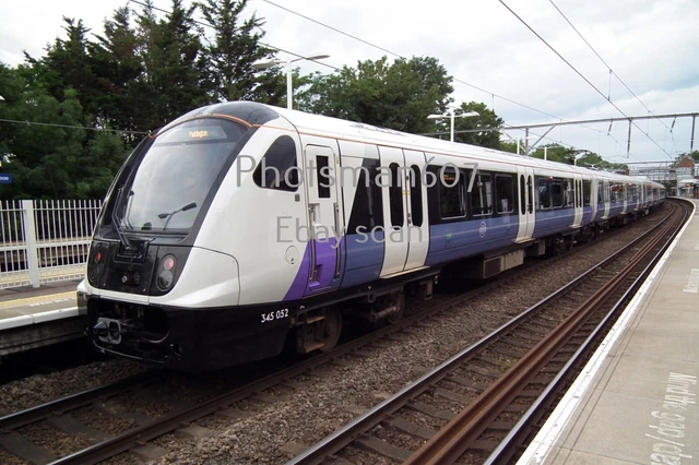 CLASS 345 AVENTRA 345052, 9 car EMU, in Elizabeth Line Purple & White ...