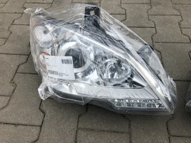 MERCEDES VITO VIANO W639 BI-Xenon Scheinwerfer Rechts A6398202961 MOPF ...