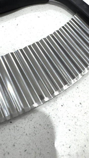 PAMPERED CHEF CRINKLE Cutter Scrapper Curved Edge Stainless Steel Cover ...