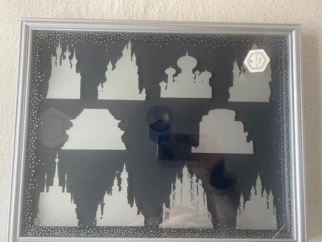 DISNEY STORE CASTLE COLLECTION Pin Collector Display Case Frame New £70 ...