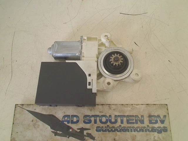 MOTEUR LEVE VITRE ELECTRIQUE AVANT DROIT Volvo V50 (MW) 2005 30737681 ...