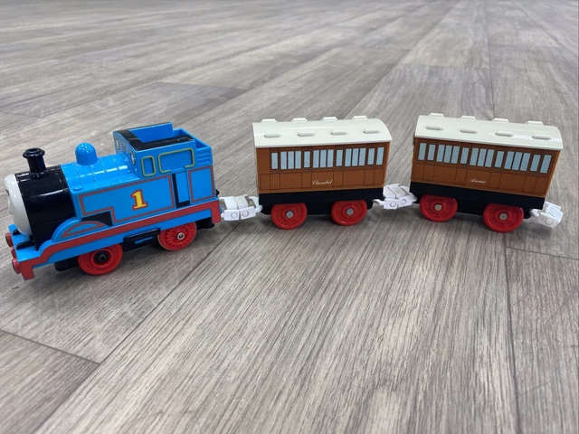 THOMAS THE TANK No1 Engine Annie & Clarabel Carriages 2-Way Magnetic ...