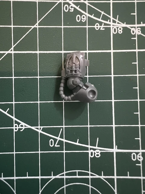 SPACE MARINE DARK ANGELS Deathwing KNIGHTS POWER FIST (D)- Bits 40K £0. ...