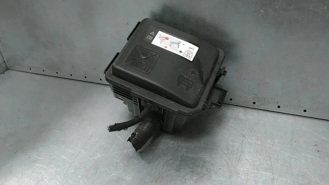 BOITIER FUSIBLES LINKS Opel Mokka 2023 9824510680/9826717980/9804848580 ...