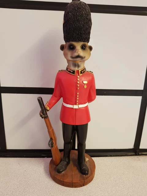 MEERKAT COUNTRY ARTIST Meerkat Royal Queen Guardsman Figure James ...