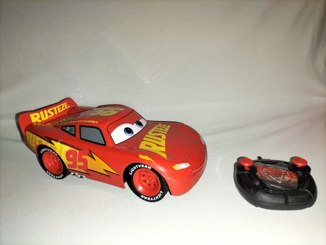 DISNEY PIXAR CARS Lightning McQueen Remote Control Car - Dickie Toys ...
