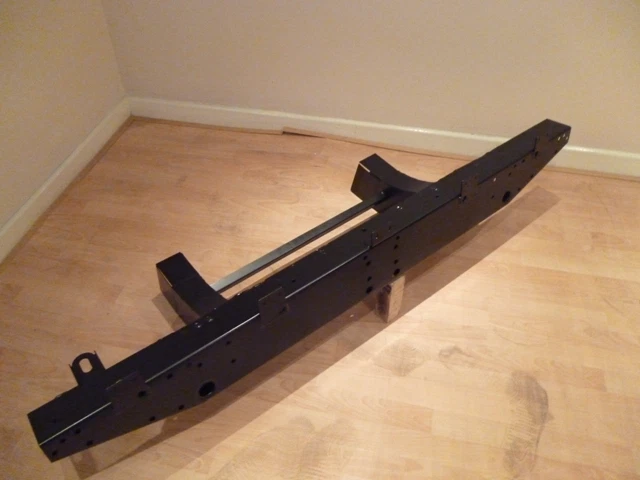 LAND ROVER DEFENDER 110/130 Arrière Résistant 3MM Traverse À Châssis ...