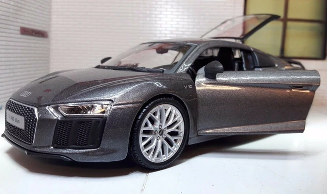 AUDI R8 V10 Grey 2015 Plus 1:24 Scale Model 31513 Detailed Maisto ...