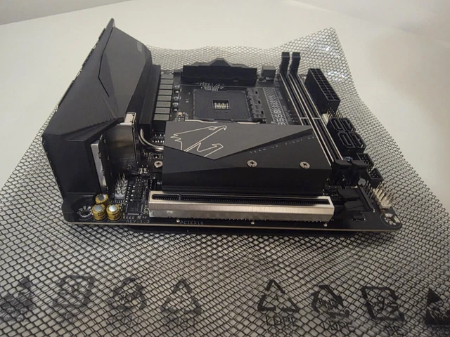 GIGABYTE B550I AORUS PRO AX Motherboard Great Condition Boxed £120.00 ...