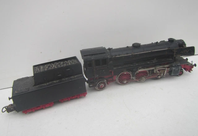 VINTAGE MARKLIN H0 'DA800 23014' Germany Train Locomotive & Tender £19. ...