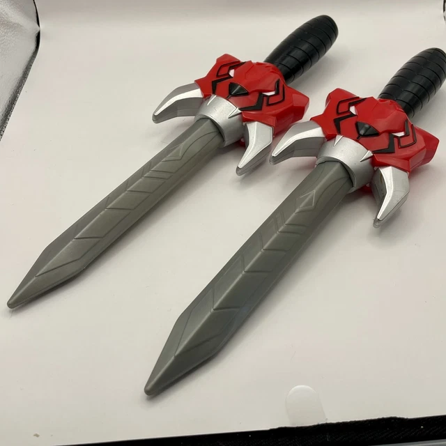 POWER RANGERS BEAST Morphers Daggers Red Ranger Training Set 2018 ...