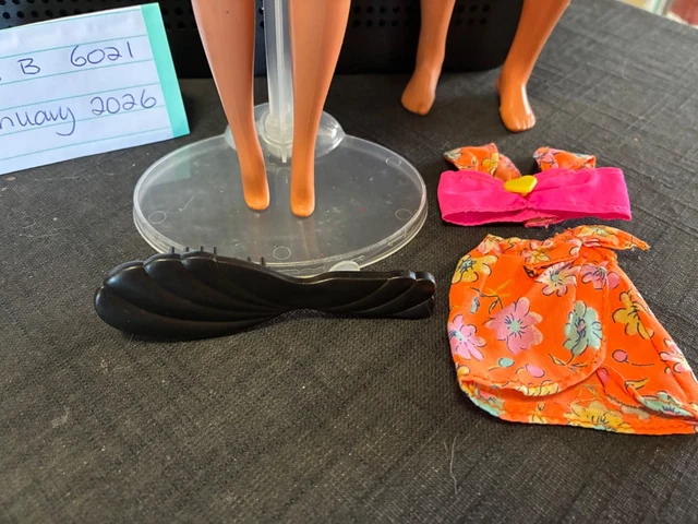 VINTAGE 1994 TROPICAL SPLASH BARBIE & KEN SET Dolls Clothes Jewellery ...