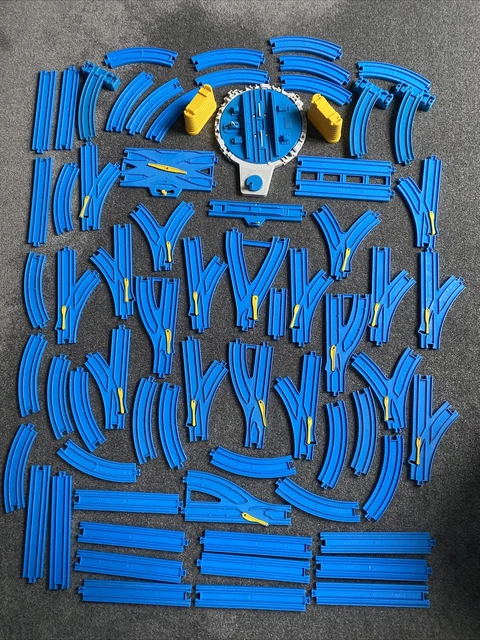 TOMY TRACKMASTER THOMAS The Tank Engine Huge Blue Track Job Lot 70 ...