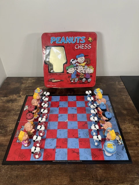PEANUTS CHARLIE BROWN Snoopy Chess Set Tin Box USAopoly Missing 2 ...