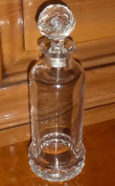ANCIENNE CARAFE À liqueur en cristal BACCARAT Saint Louis Numéroté H 24 ... ANCIENNE CARAFE À liqueur en cristal BACCARAT Saint Louis Numéroté H 24 ...