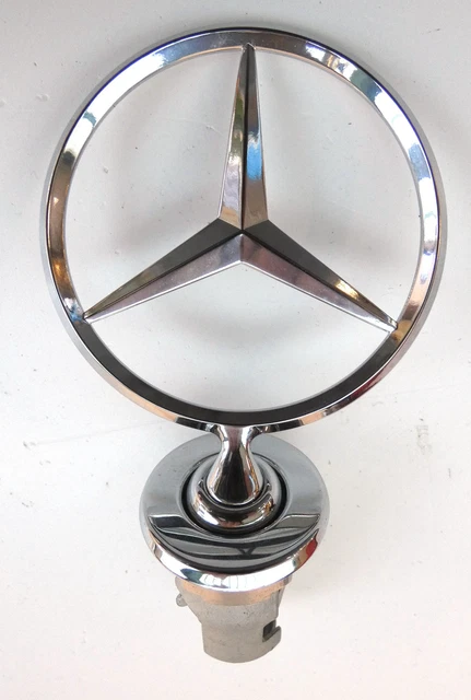 MERCEDES W123 W126 W201 A2018800086 Star Emblems Bonnet Logo £69.57 ...
